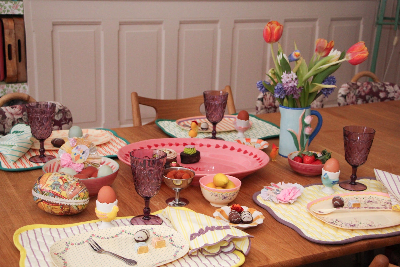 Easter table