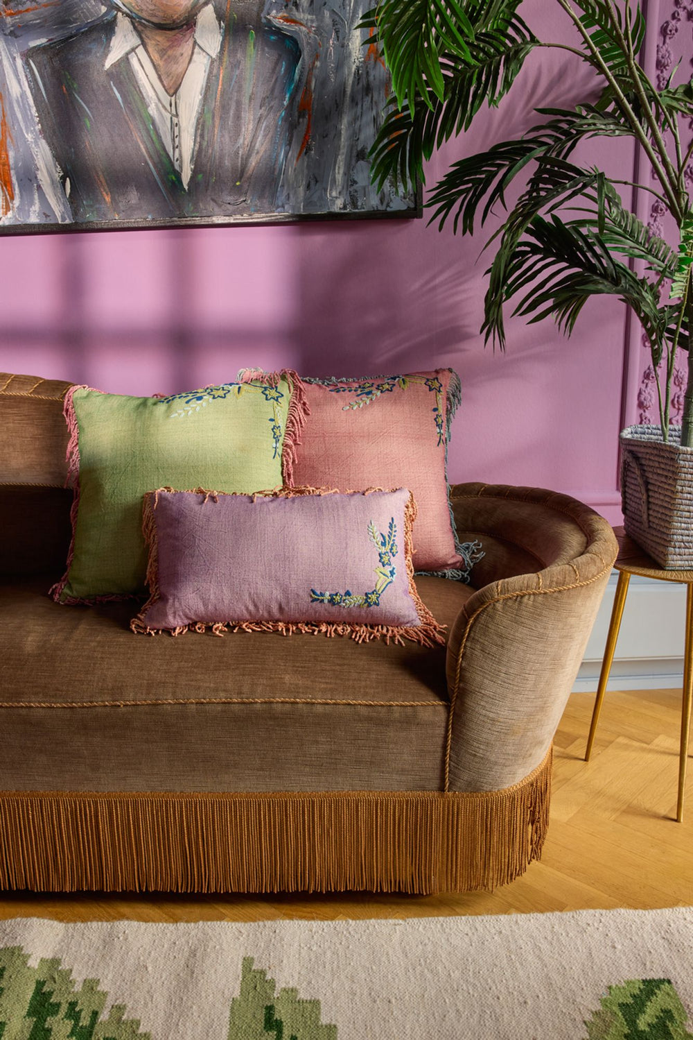 Cushions | Feel the magic of vibrant colours now