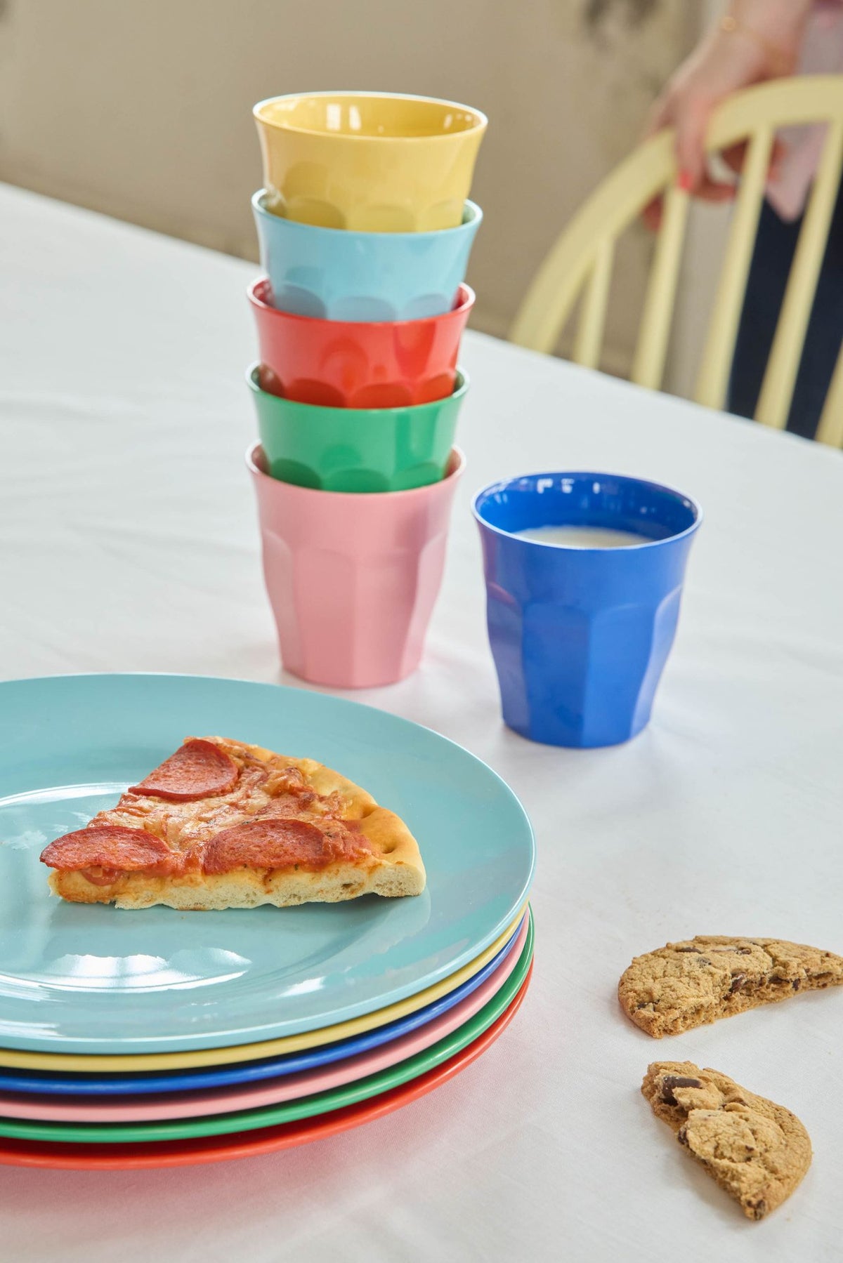 Melamine cups and mugs | Feel the magic of vibrant colours now